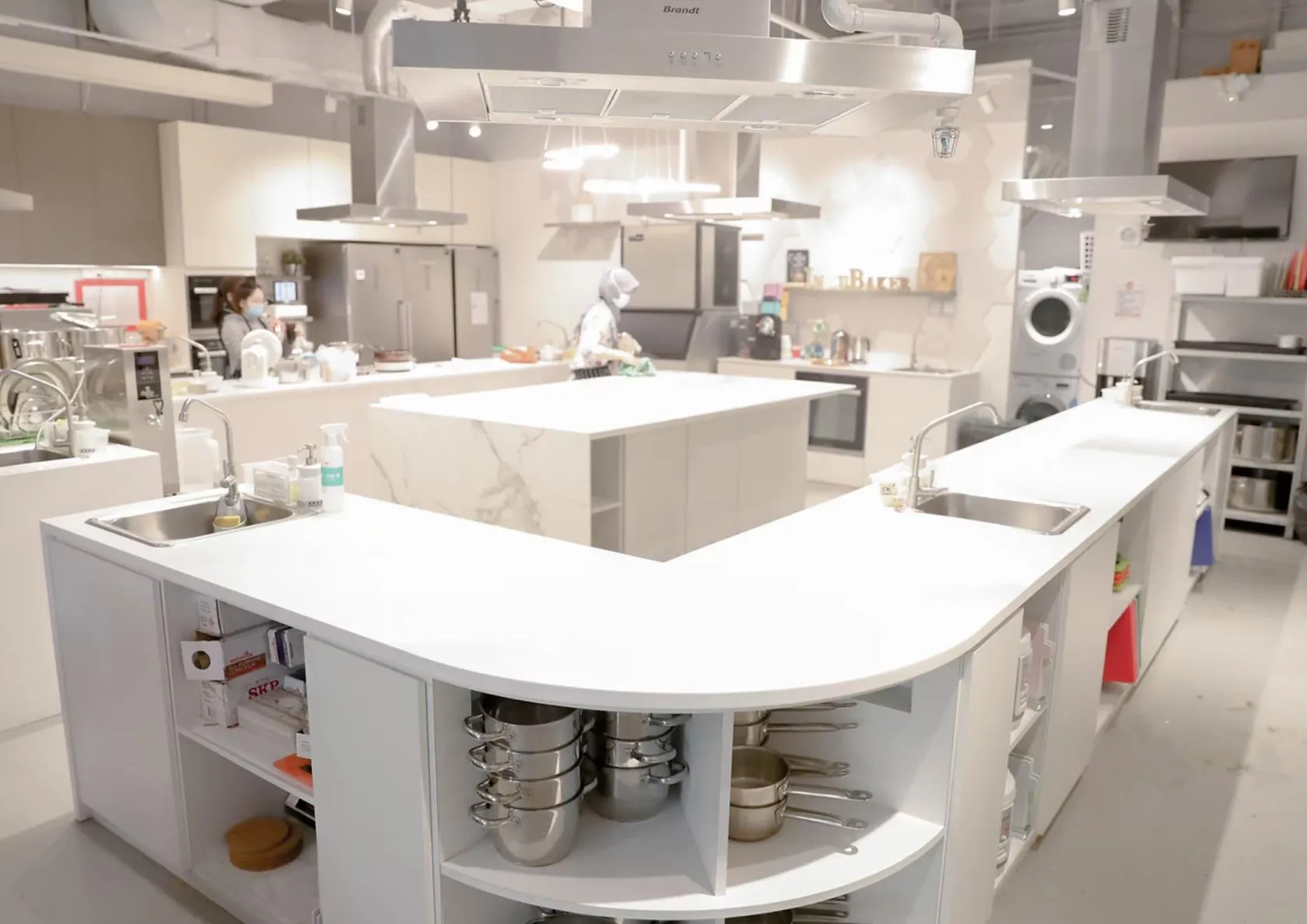 Half Studio (1 Workstation + Chef Suite) at IncuBaker Cafe & Studio